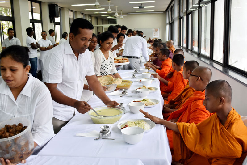 Pirith Ceremony for 30th Anniversary of SPMC | SPMC | State ...